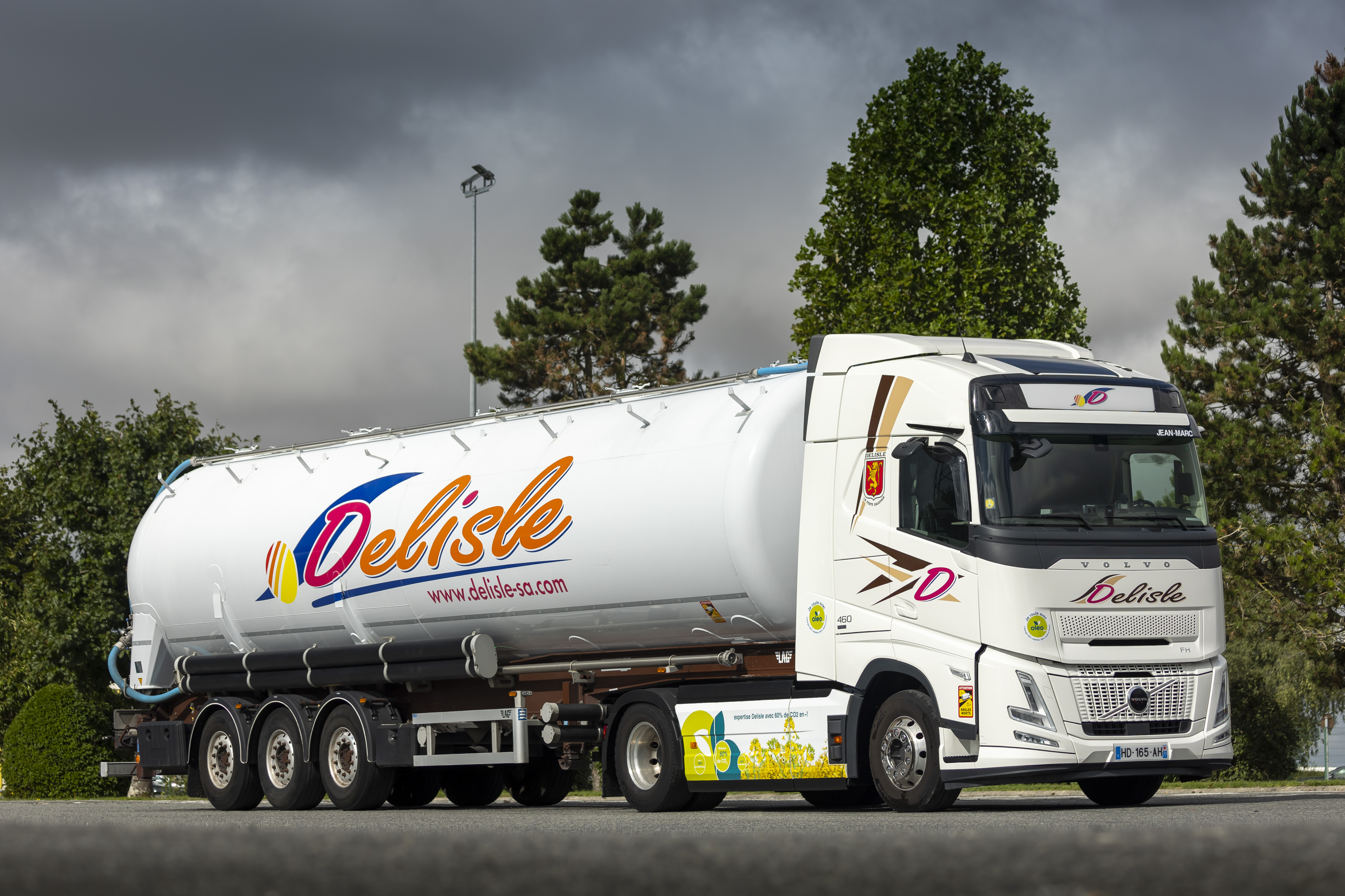 Le groupe Delisle renforce sa flotte avec Volvo Trucks : 38 Volvo AERO ...